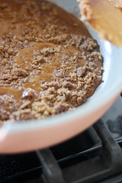 Homemade Browning Sauce - The Seasoned Skillet - Jamaican Recipes ...