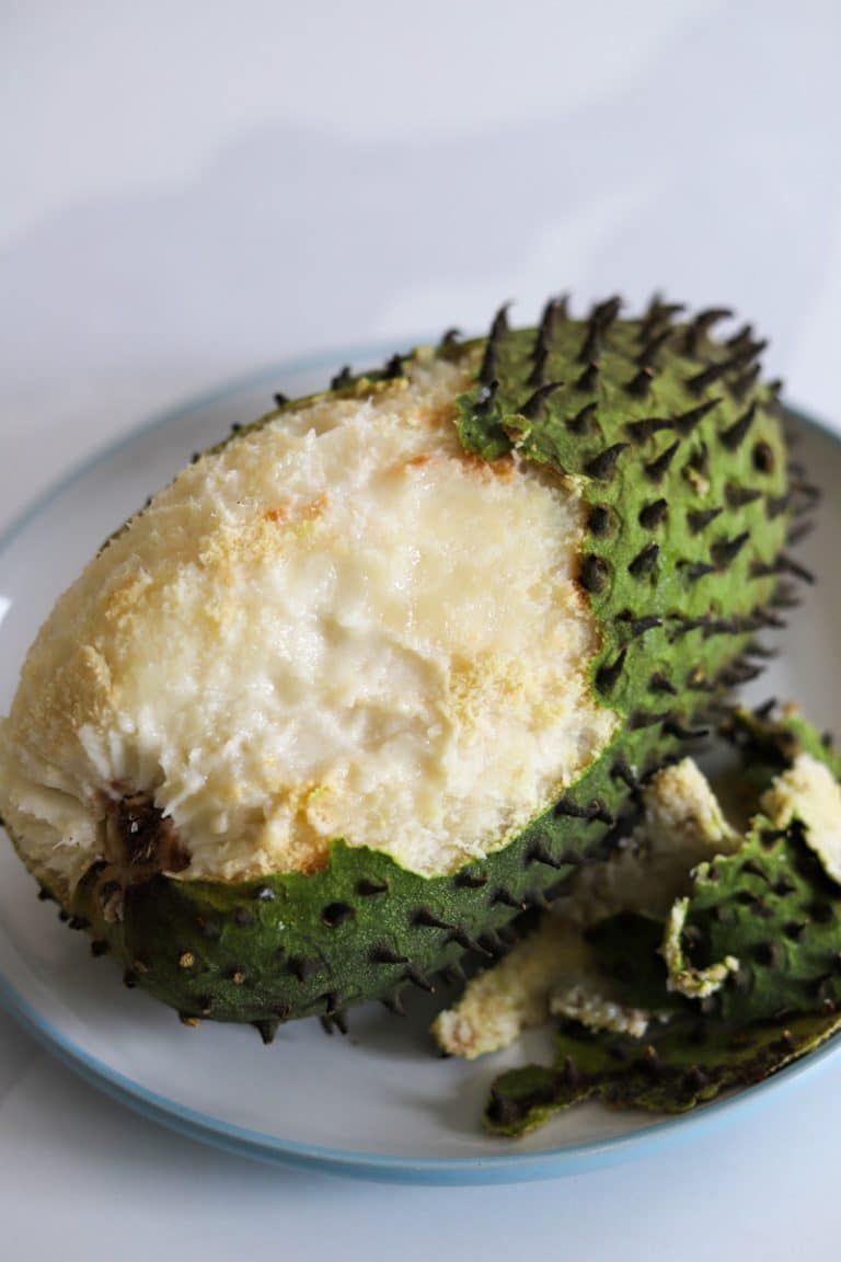How to Make Soursop Juice - The Seasoned Skillet